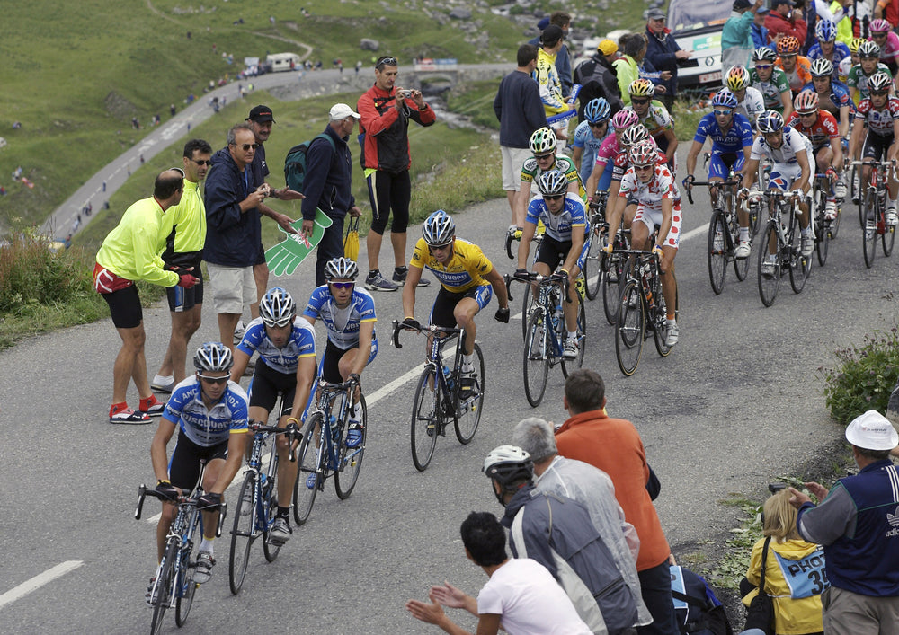 Lance Armstrong on the Col Du Gablibier, Tour de France | Neil Leifer ...
