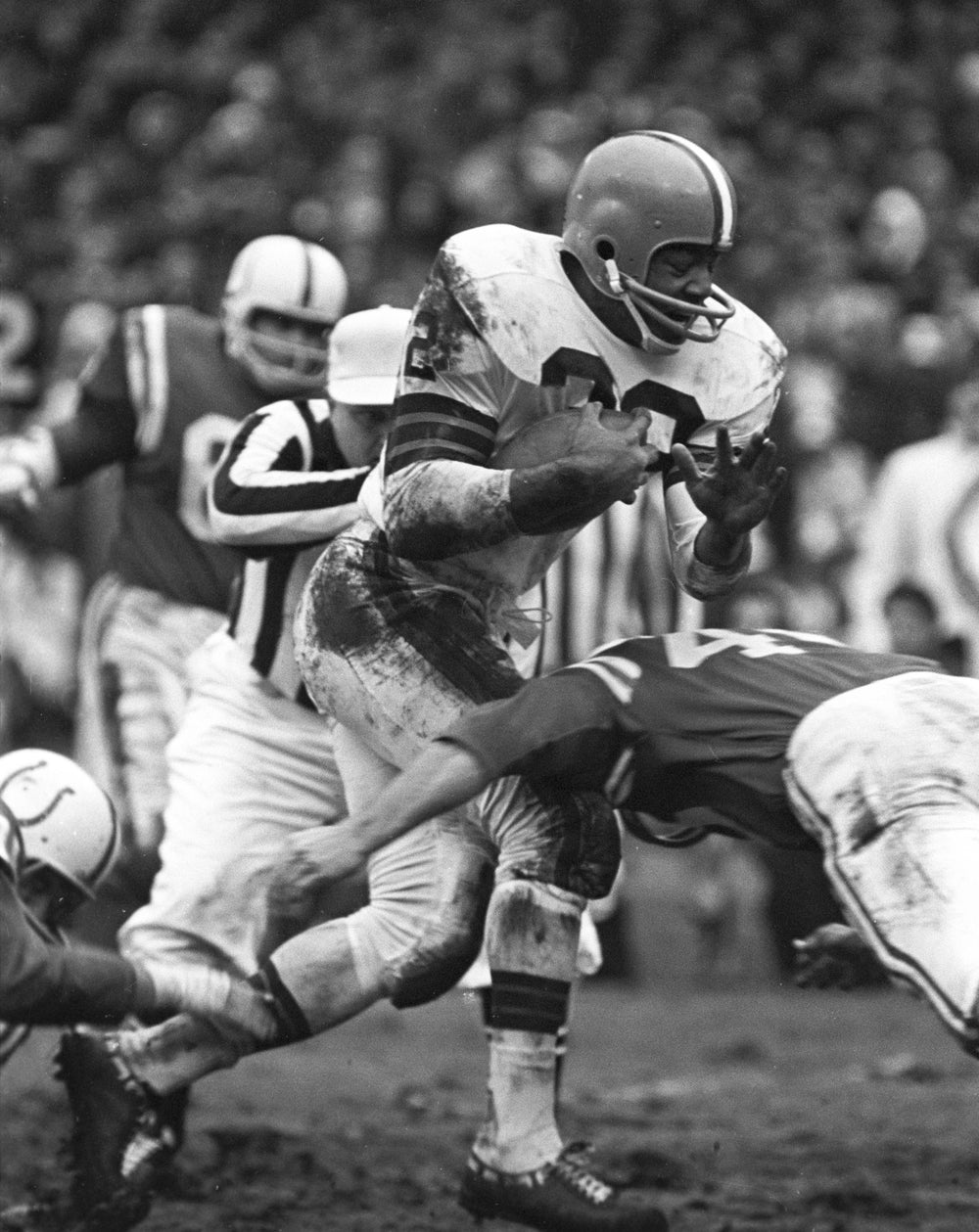 Jim Brown Running the Ball | Neil Leifer Photography