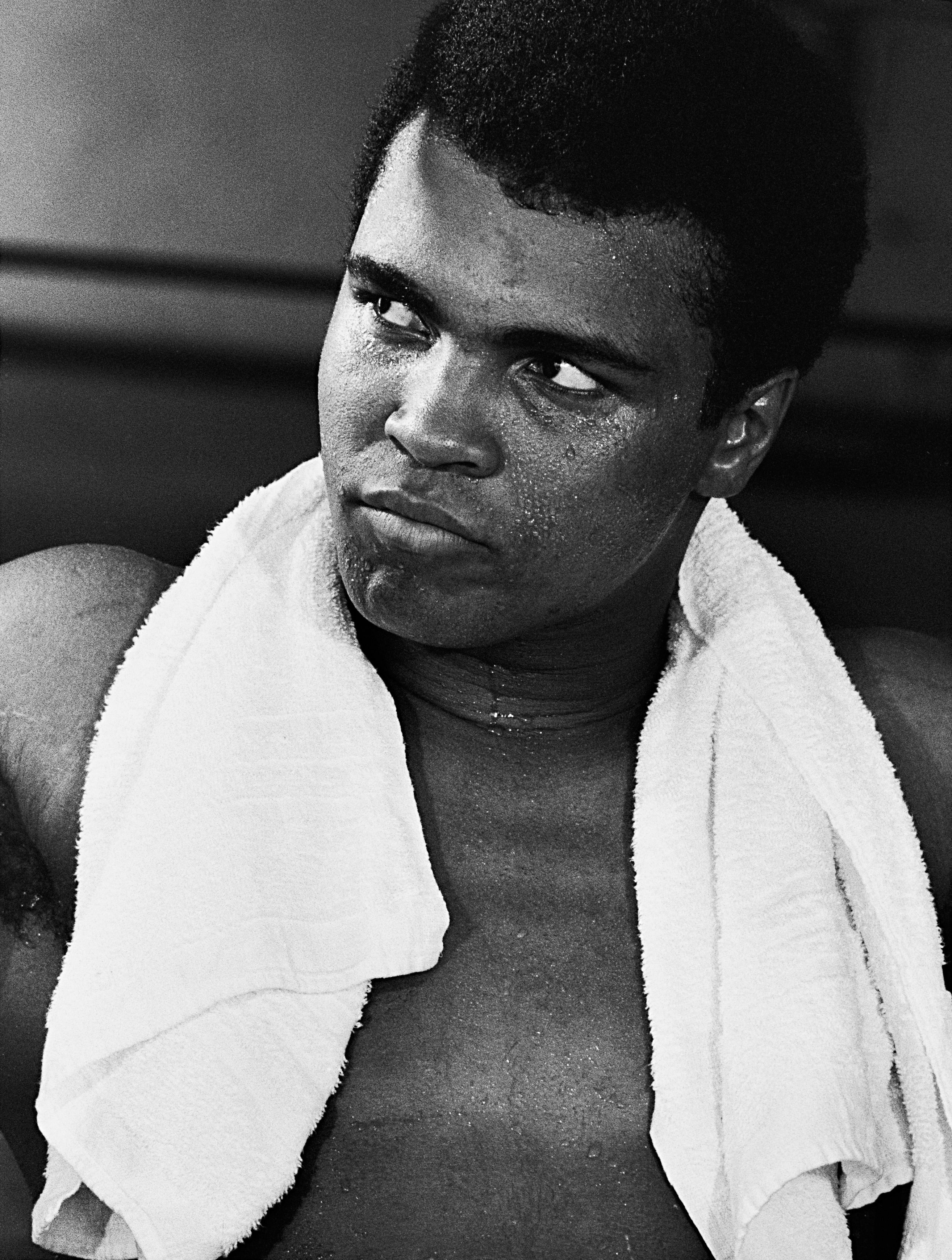Muhammad Ali Posing with Towel | Neil Leifer Photography